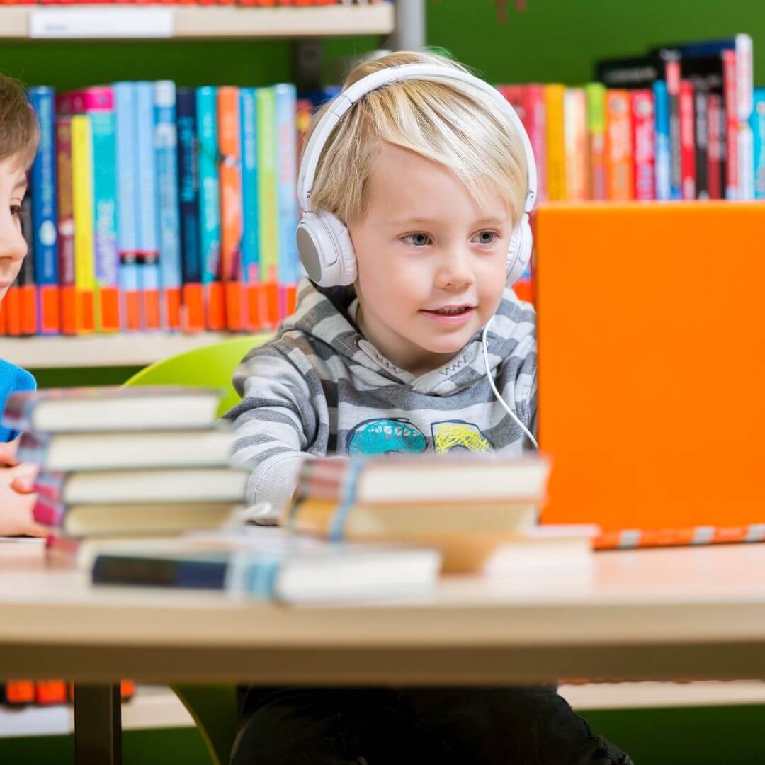 Literacy Centers In A First Grade Classroom - Firstieland - First Grade ...